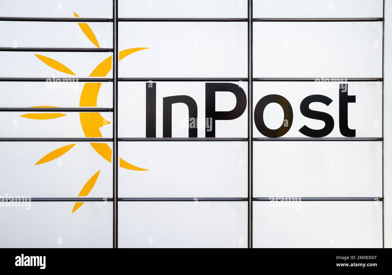 Inpost paczkomat delivery service hi-res stock photography and images ...