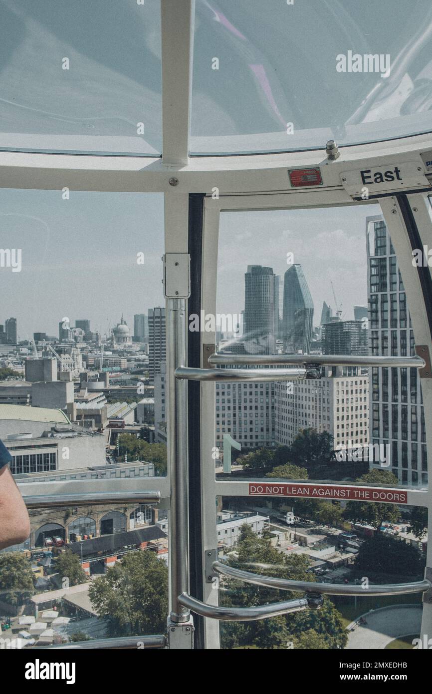 The view from the London Eye capsule from its highest point Stock Photo ...