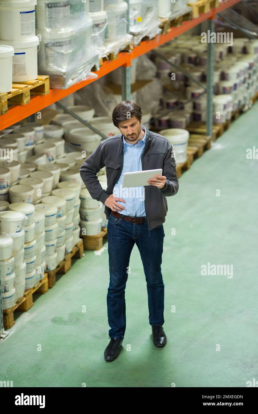 hardware store client do some shopping for his project Stock Photo - Alamy