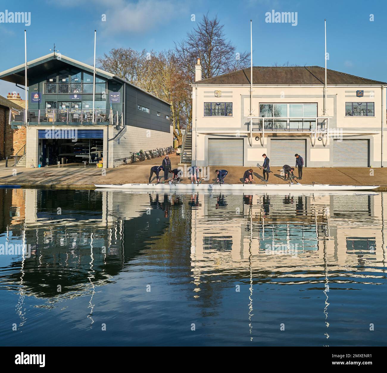 An eight man rowing team from City of Cambridge & St Mary's club launch ...