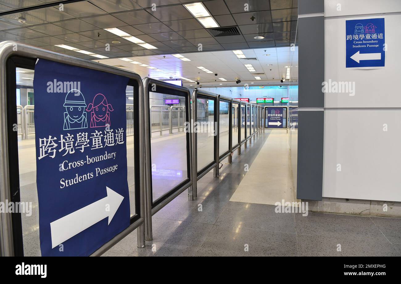 Sars hong kong students hi-res stock photography and images - Alamy