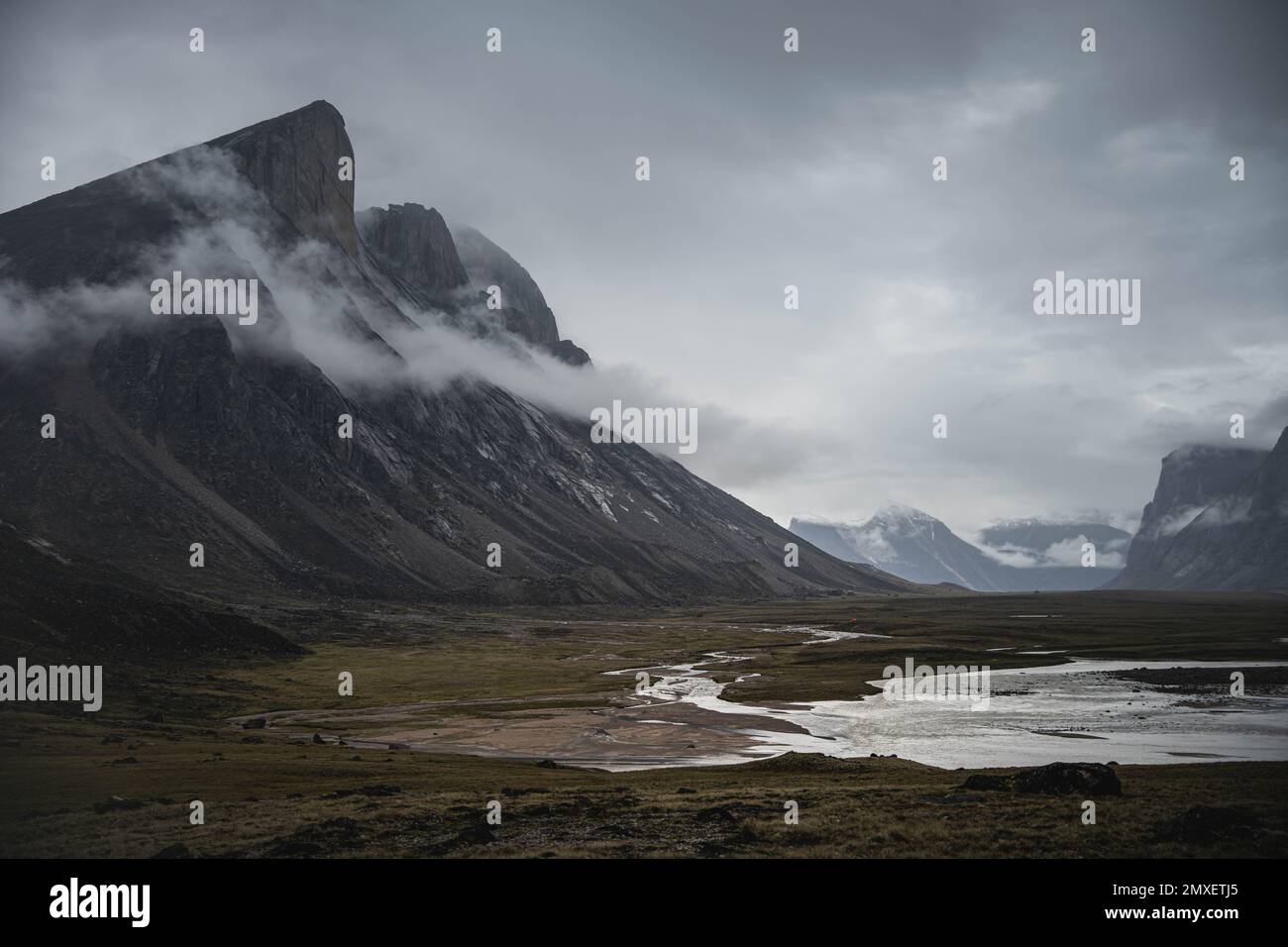 Akshayuk Pass, Auyuittuq National Park landscape view. Baffin Mountains ...