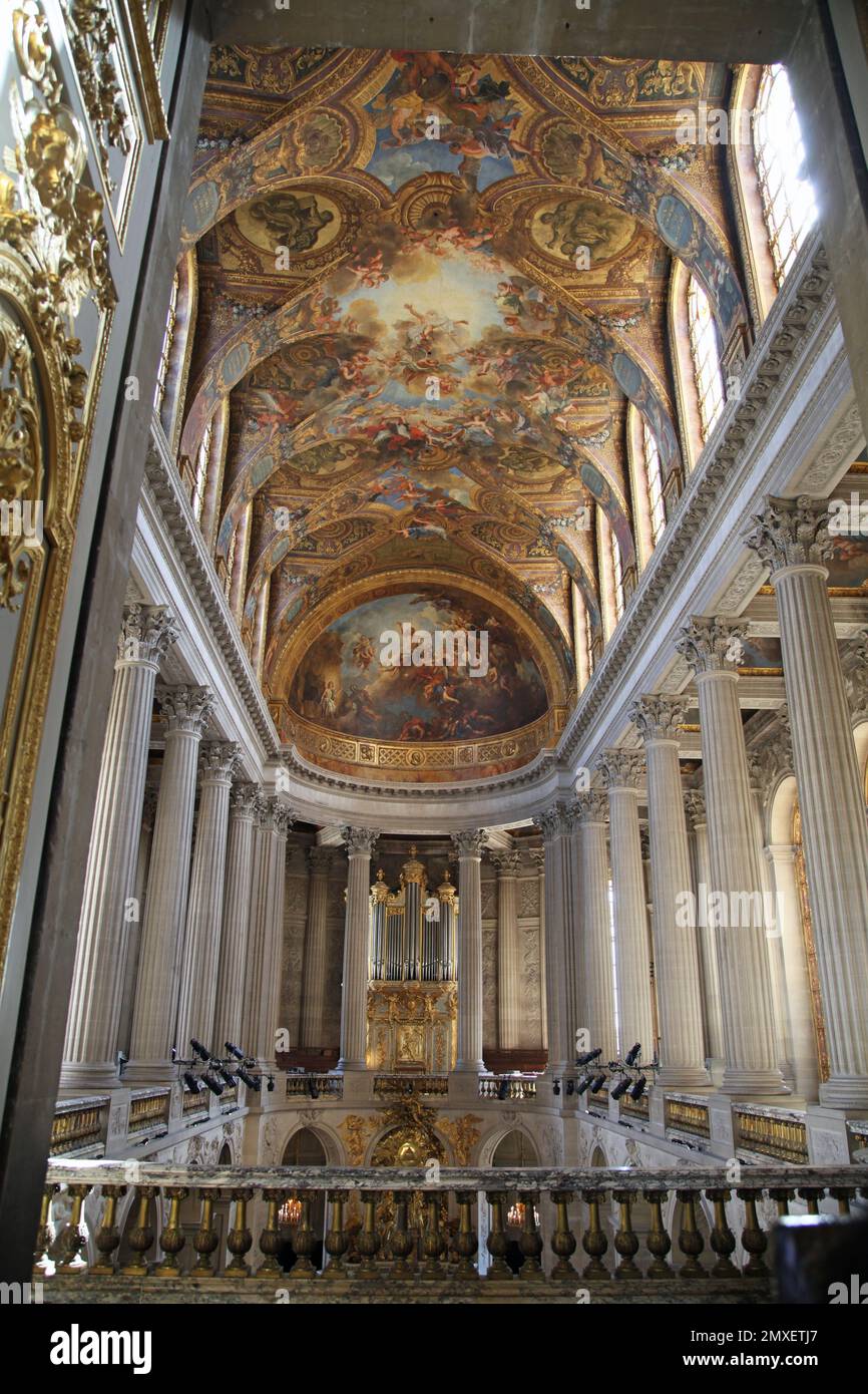 Gothic architecture france capital hi-res stock photography and images ...