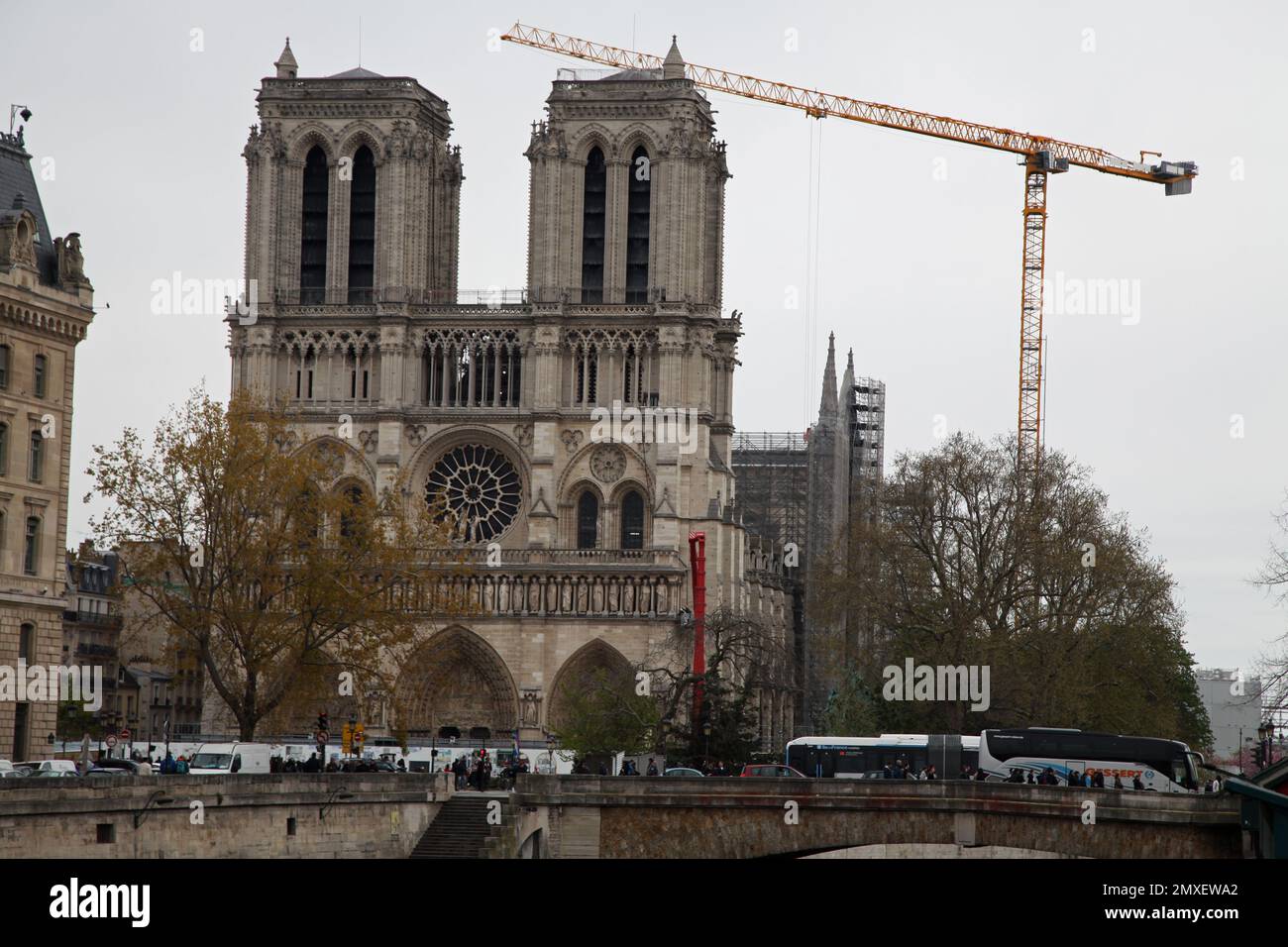 Paris reconstruction de la hi-res stock photography and images - Alamy