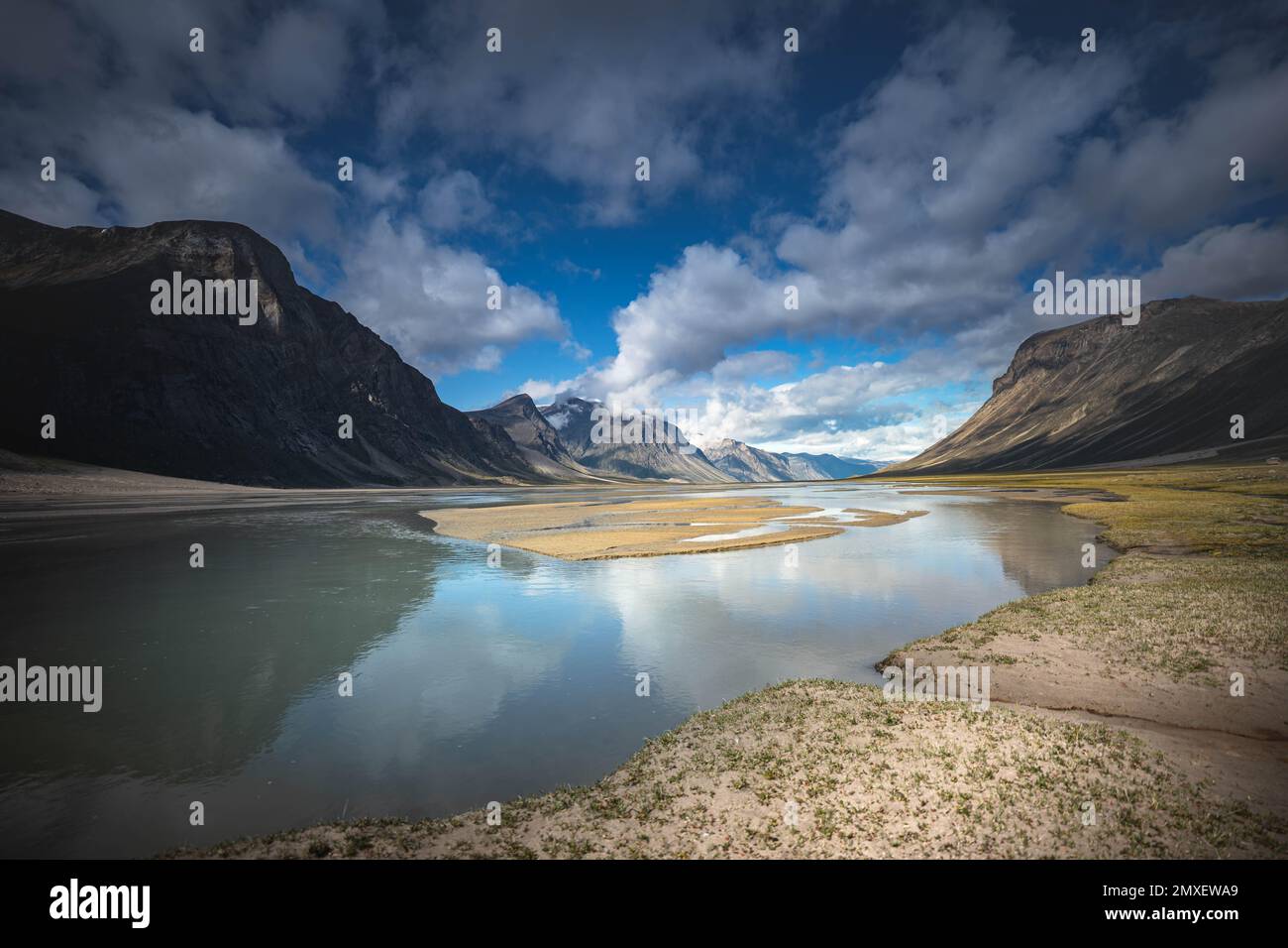 Beautiful landscape of Water front view of mountains on Akshayuk Pass ...