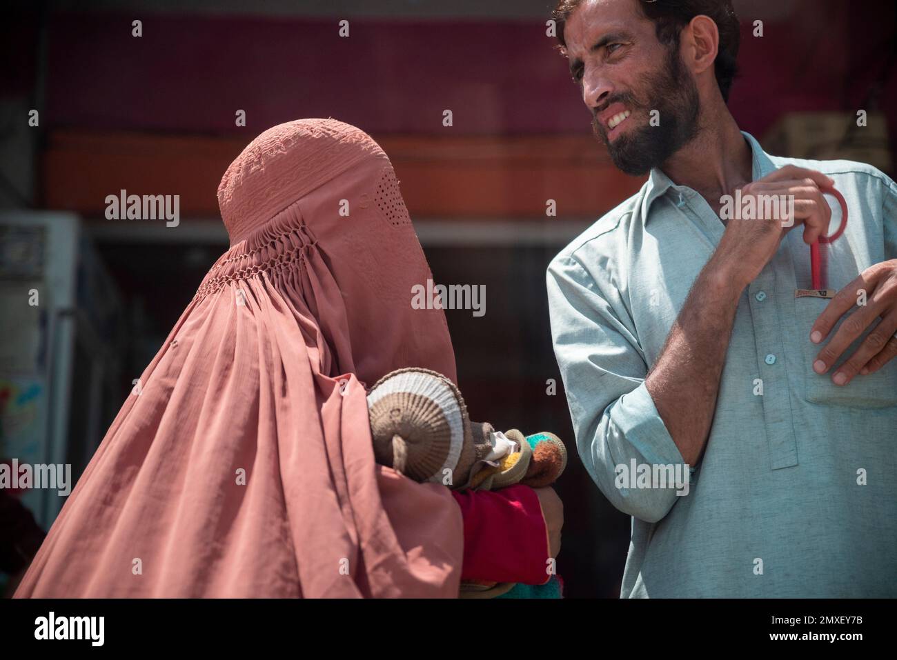 Pashtun women hi-res stock photography and images - Alamy