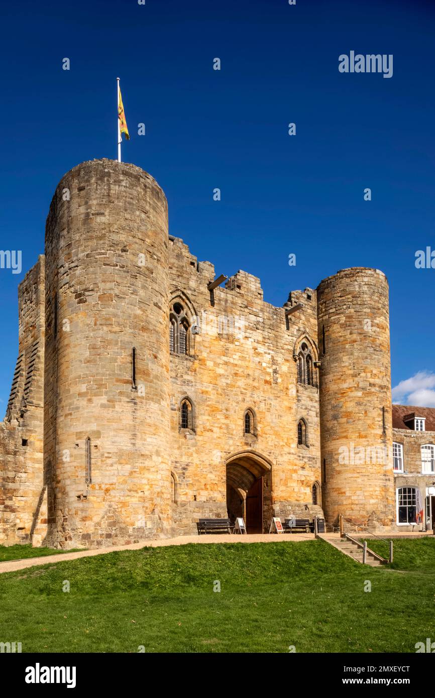 England, Kent, Tonbridge, Tonbridge Castle *** Local Caption *** UK ...