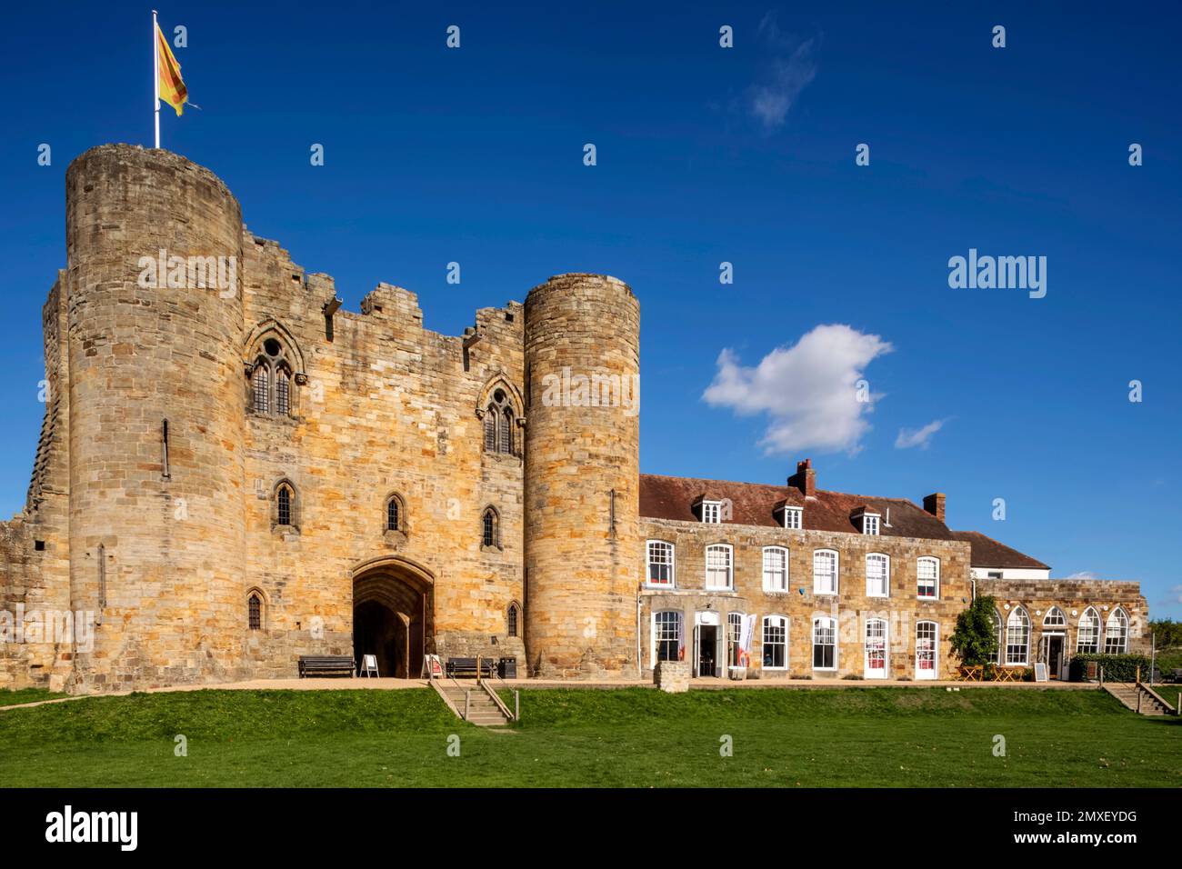 England, Kent, Tonbridge, Tonbridge Castle *** Local Caption *** UK ...