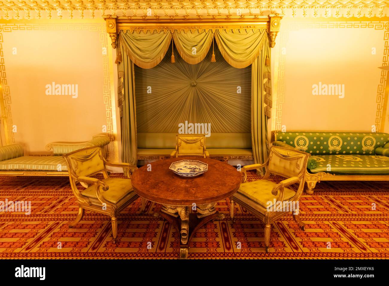 Royal pavilion brighton inside hi-res stock photography and images - Alamy