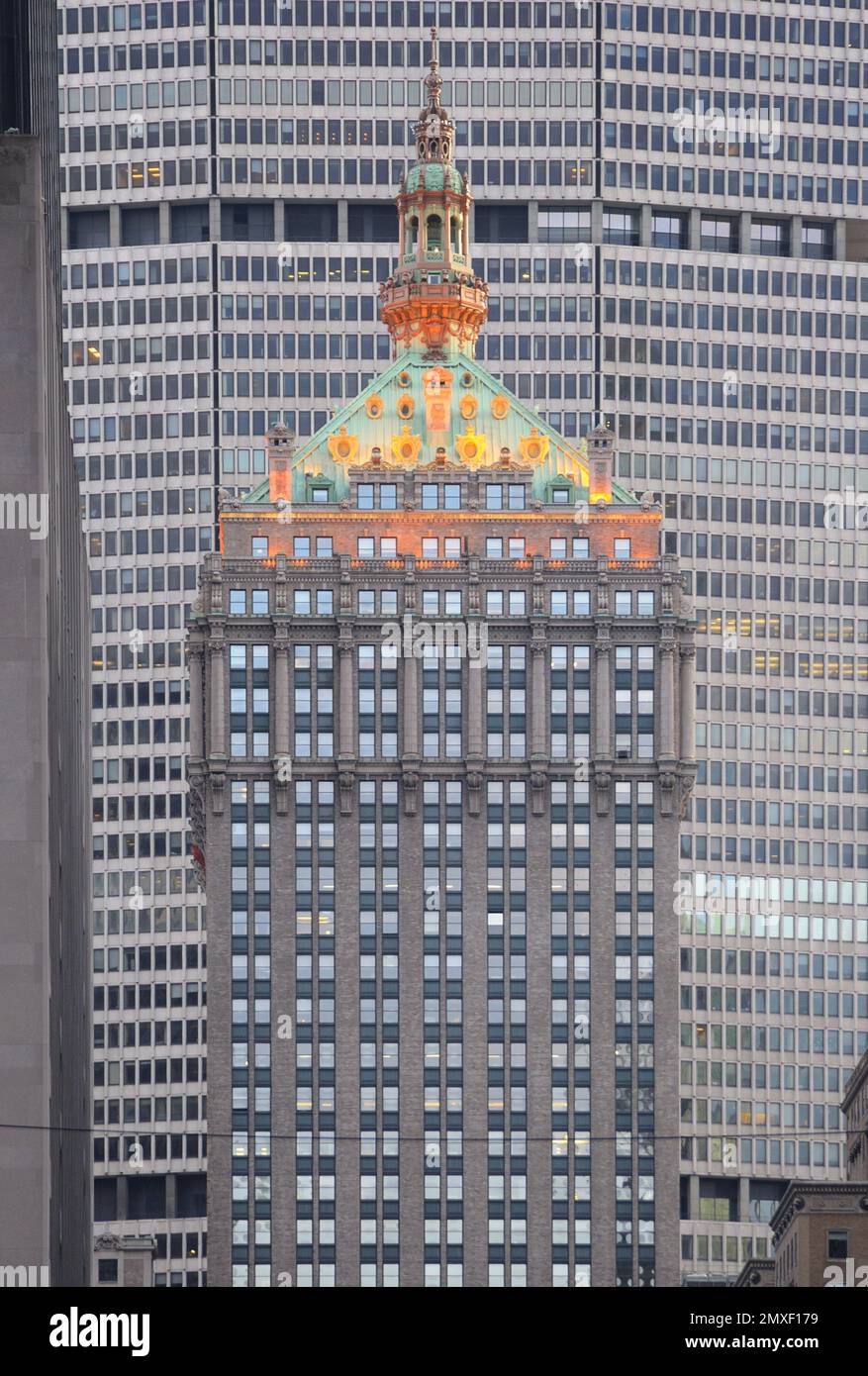 Striking view of the Pan Am Tower on Park Avenue, showcasing its modern ...