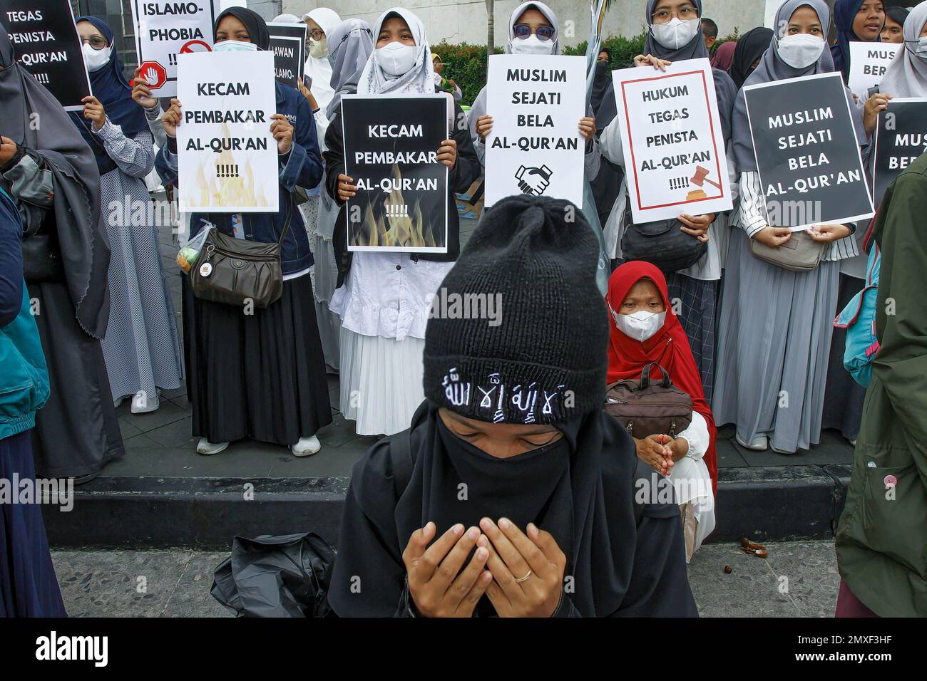 Yogyakarta, Indonesia. 03rd Feb, 2023. Indonesian Muslims take part ...