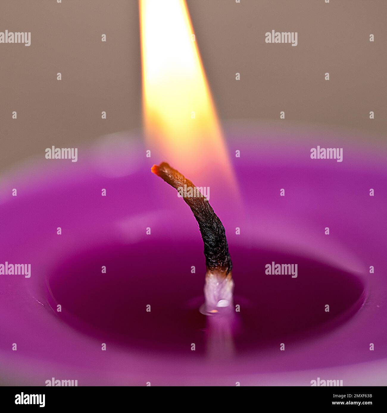 candel with flamme Stock Photo - Alamy