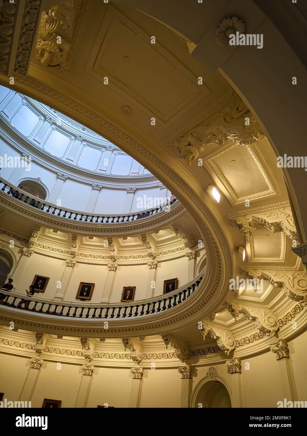 Texas state capitol building interior hi-res stock photography and ...