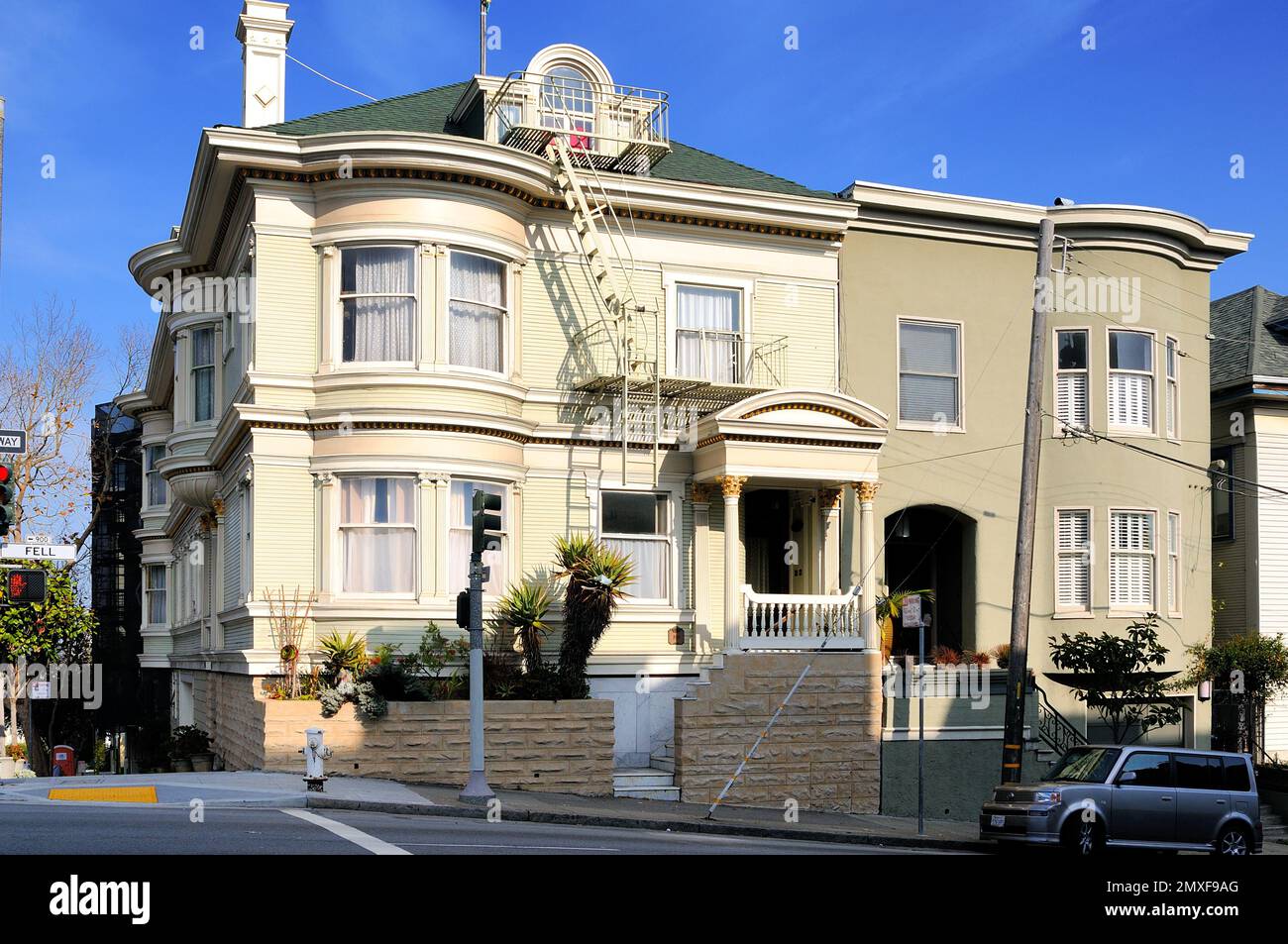 Typical corner house in the Alamo Square District in San Francisco ...