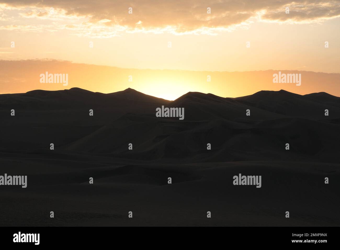 Sunset at Huacachina desert in Peru. Desert sunset landscape background ...