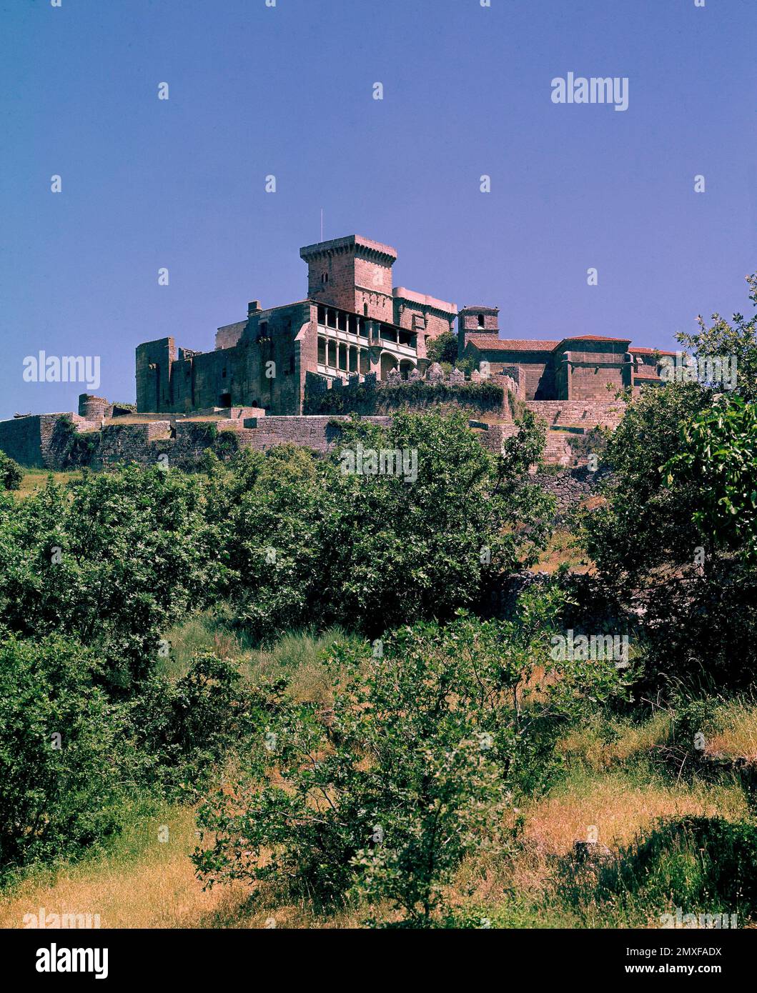 VISTA DEL CASTILLO DE MONTERREY - FOTO AÑOS 60. Location: CASTILLO DE ...