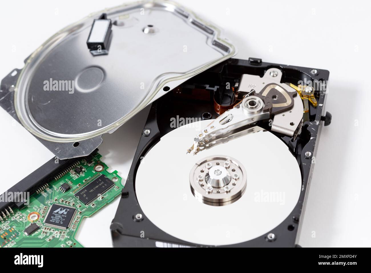 Damaged hardware hi-res stock photography and images - Alamy