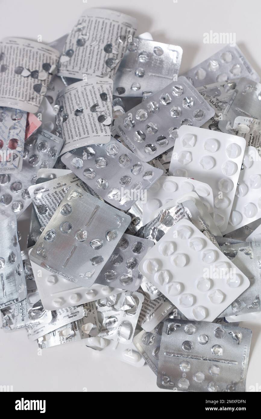 Empty pill packaging hi-res stock photography and images - Alamy