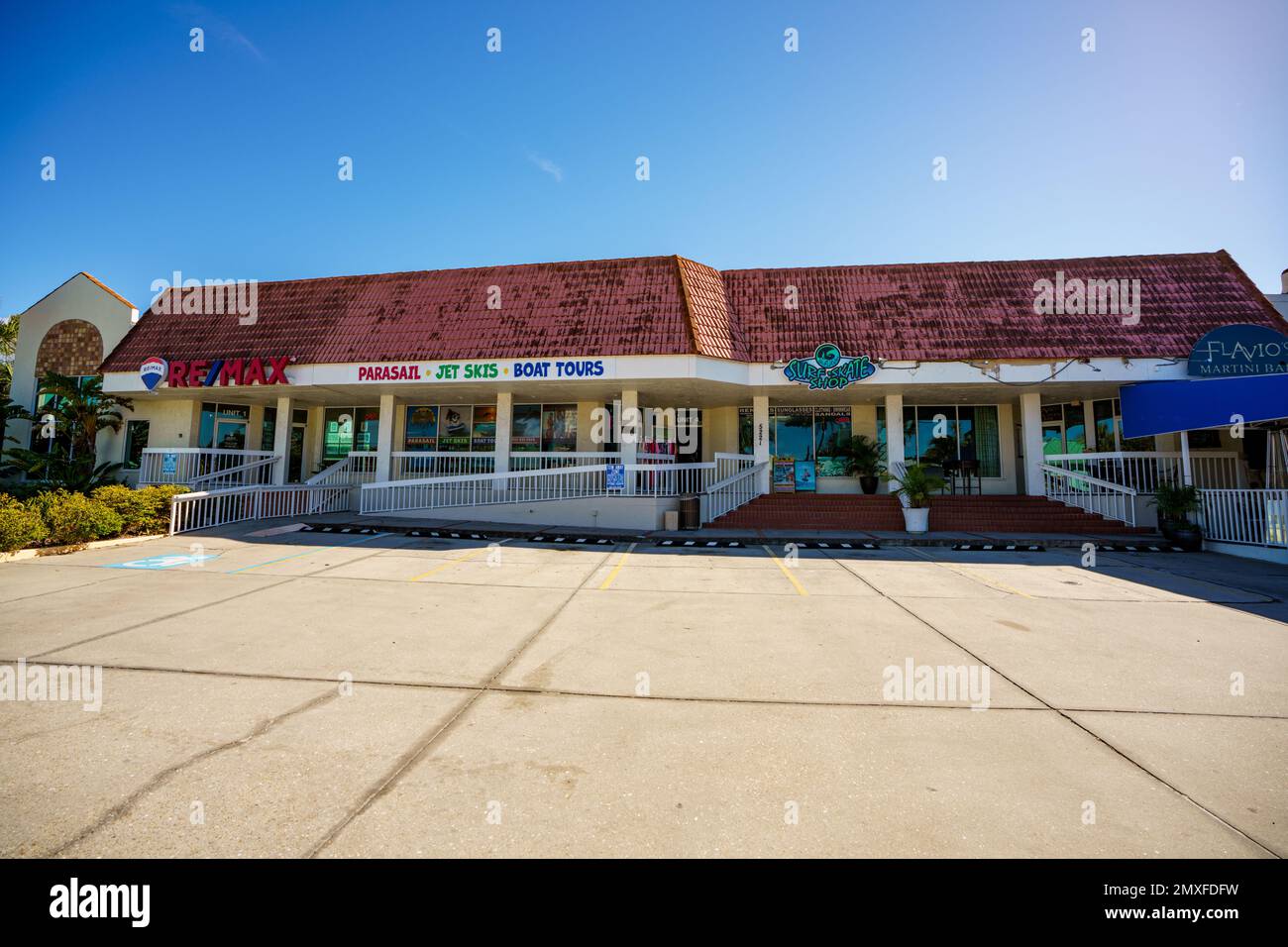 Siesta Key, FL, USA - January 30, 2023: Photo of tourist hotspot shops ...