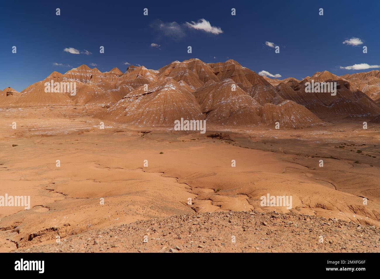 The clay formations of the Labyrinth desert in the Puna of Argentina ...