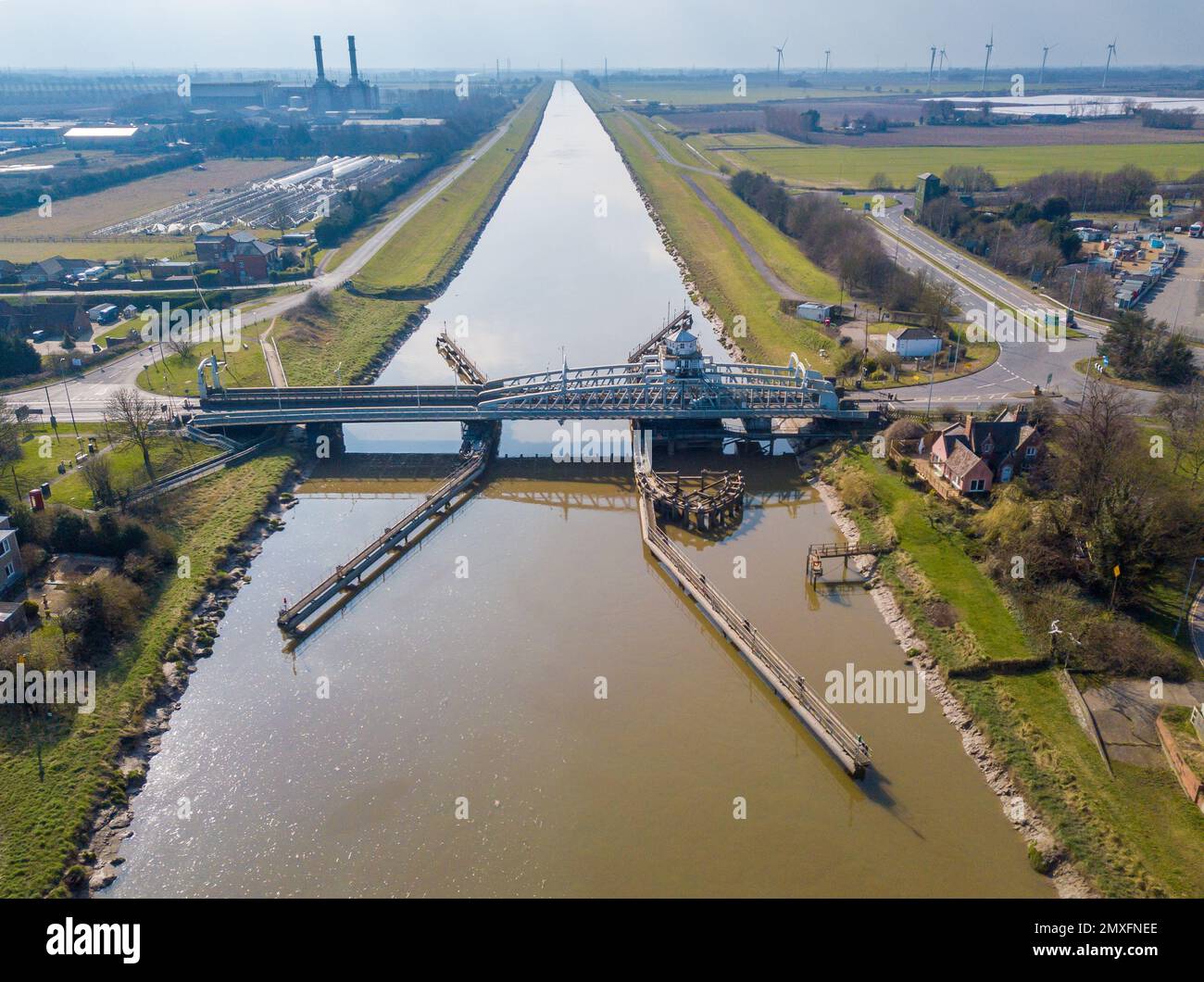 Old swing bridge over canal hi-res stock photography and images - Alamy