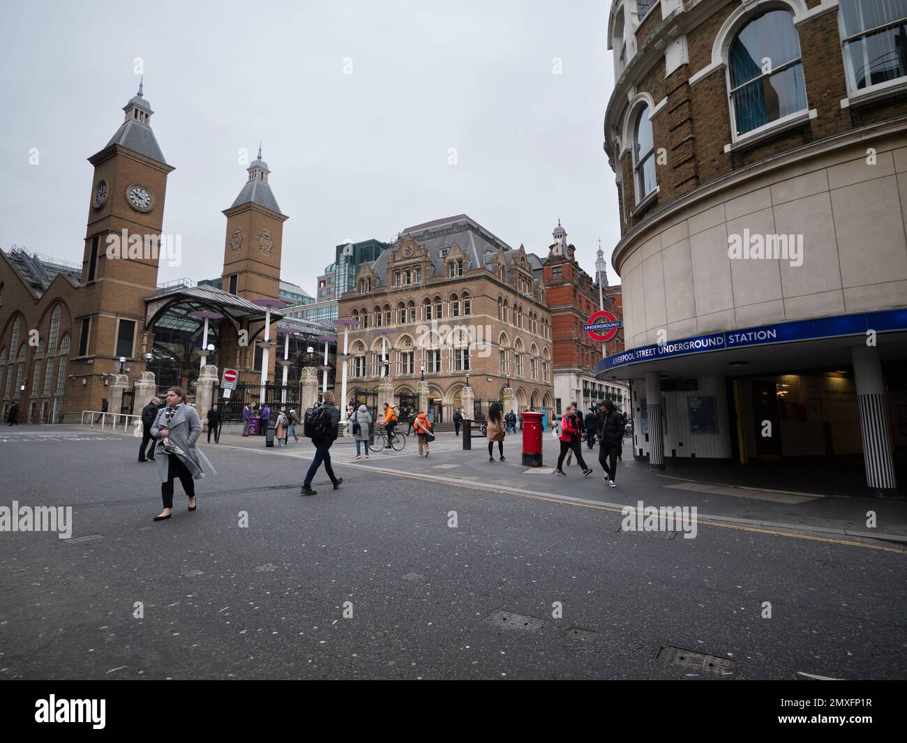 London Liverpool Street railway and tube Station Exterior with clock ...