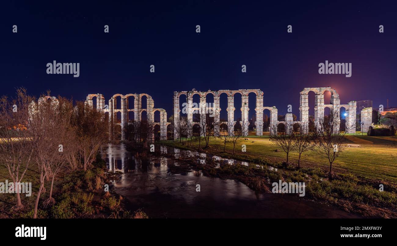 Merida unesco spain aqueduct hi-res stock photography and images - Alamy