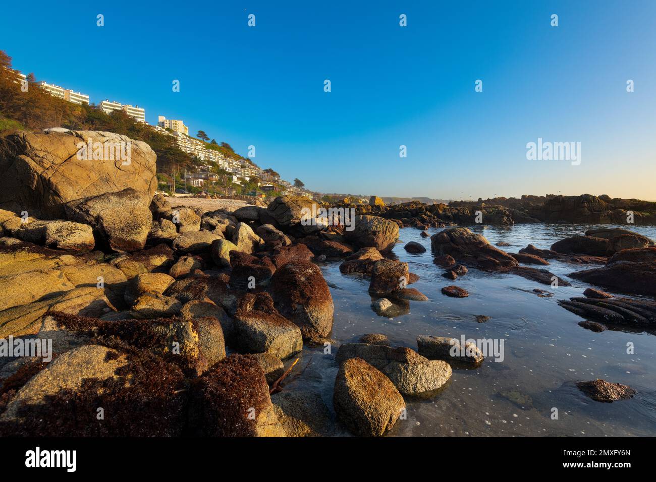 Panoramic view of the beach resort town of Maitencillo, V Region, Chile ...