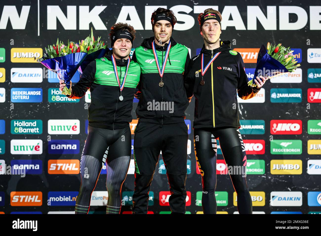 Group of people daikin distance championships hi-res stock photography ...