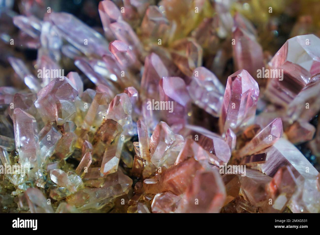 Lithium quartz crystal hi-res stock photography and images - Alamy