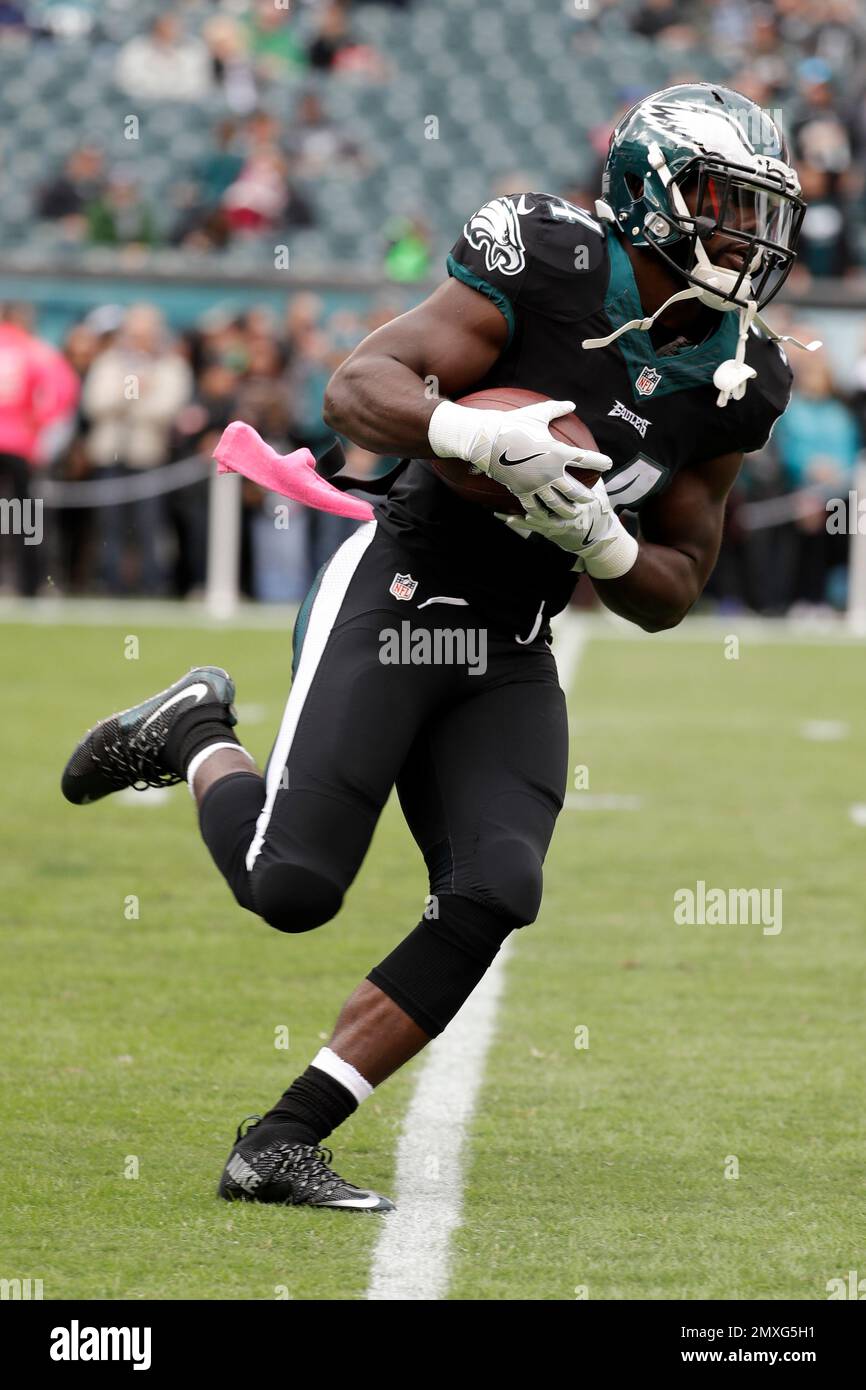 Philadelphia Eagles running back Kenjon Barner (34) in action prior to ...