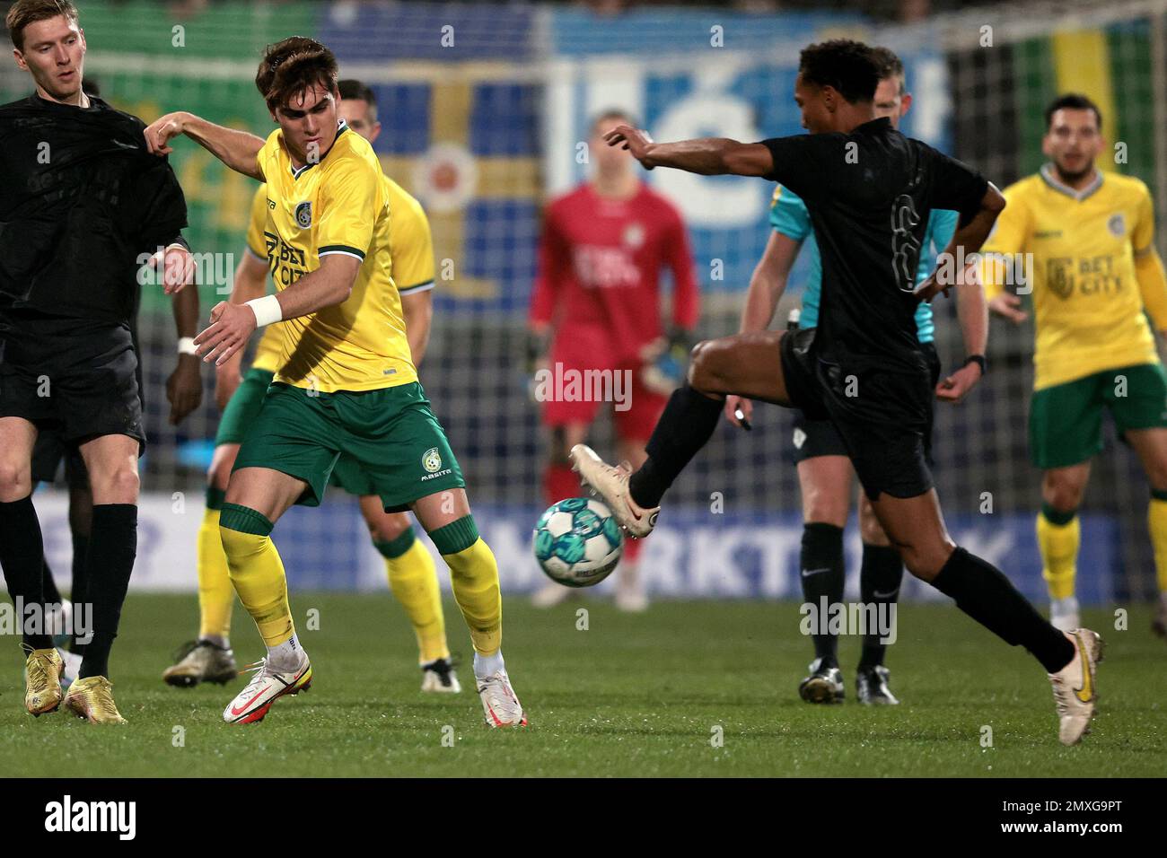 SITTARD - (lr) Rodrigo Guth of Fortuna Sittard, Jonathan de Guzman of ...