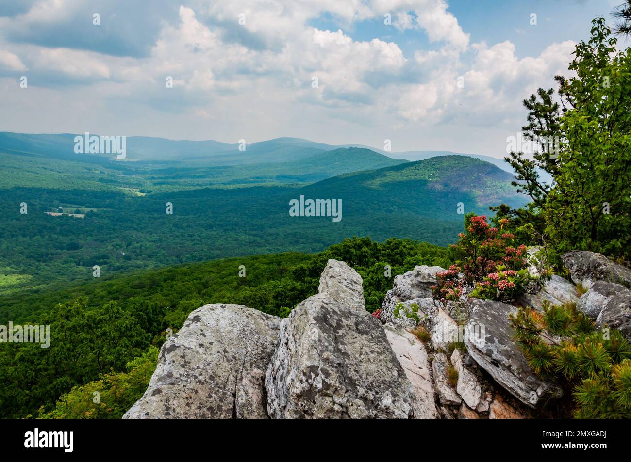 West virginia mountains hi-res stock photography and images - Alamy