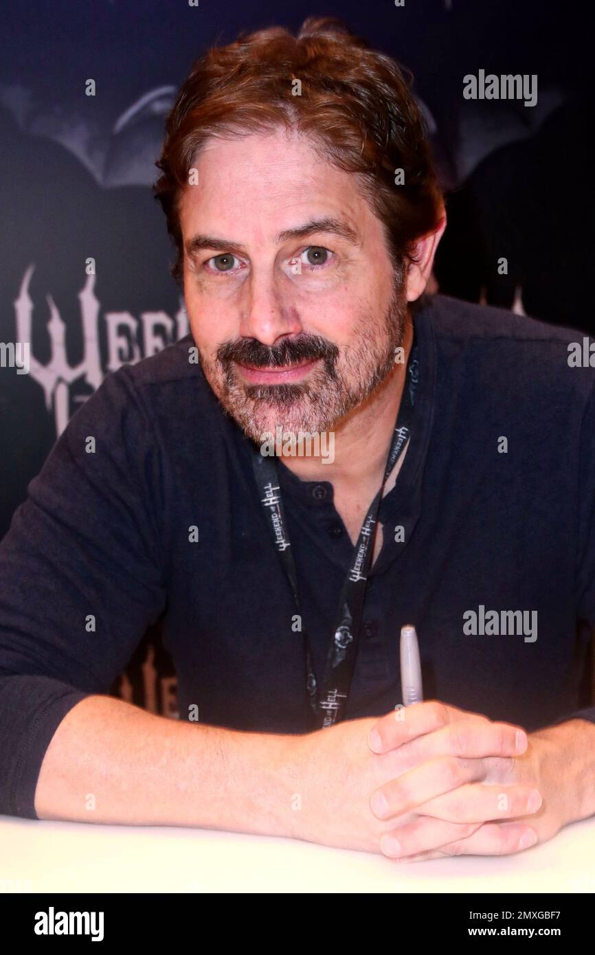 Zach galligan gremlins hatchet iii hi-res stock photography and images ...