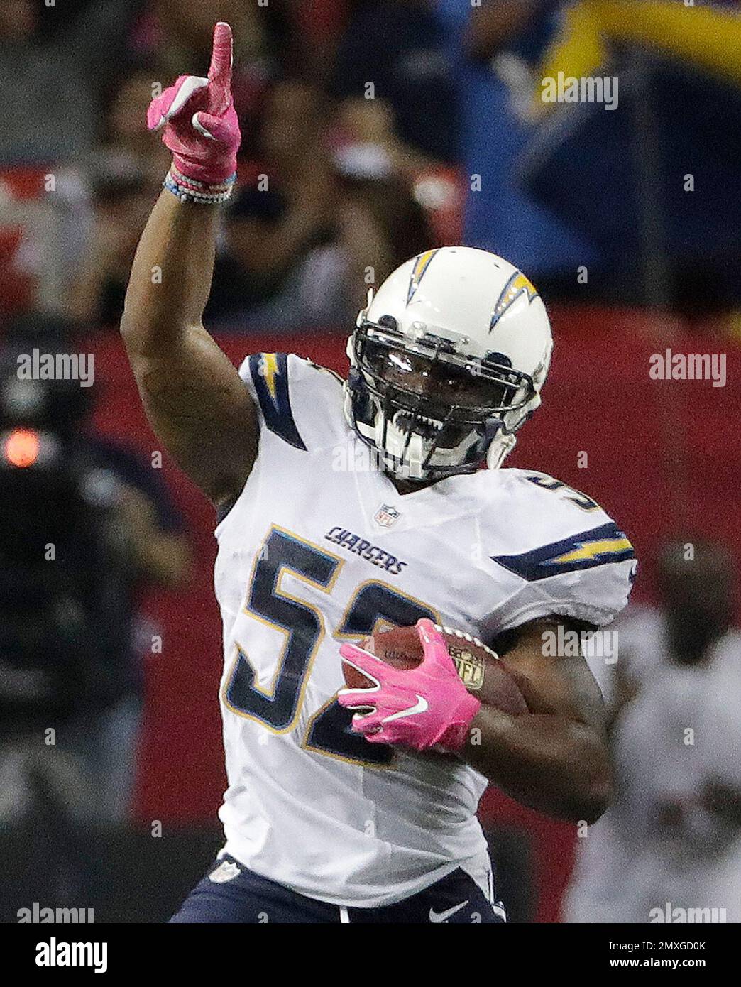 San Diego Chargers inside linebacker Denzel Perryman (52) celebrates ...