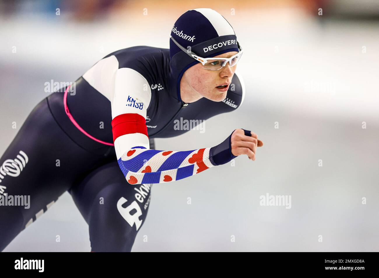 HERENVEEN - Sanneke de Neeling in action on the 1,500 meters during the ...