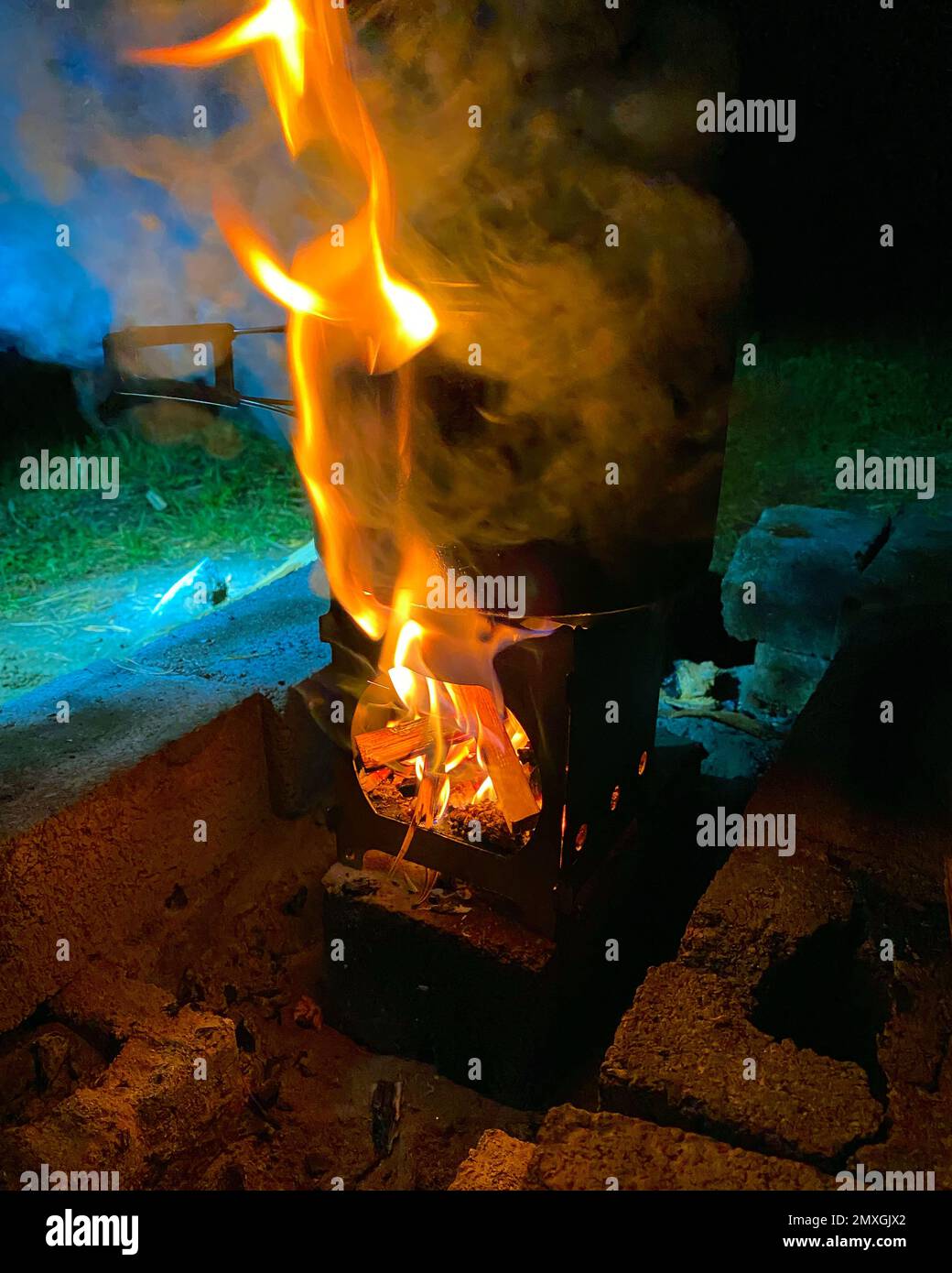 Smoke soot fire hi-res stock photography and images - Alamy