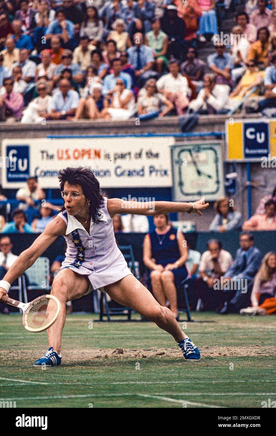Billy Jean King (USA) competing in the 1975 US Open Tennis Stock Photo ...