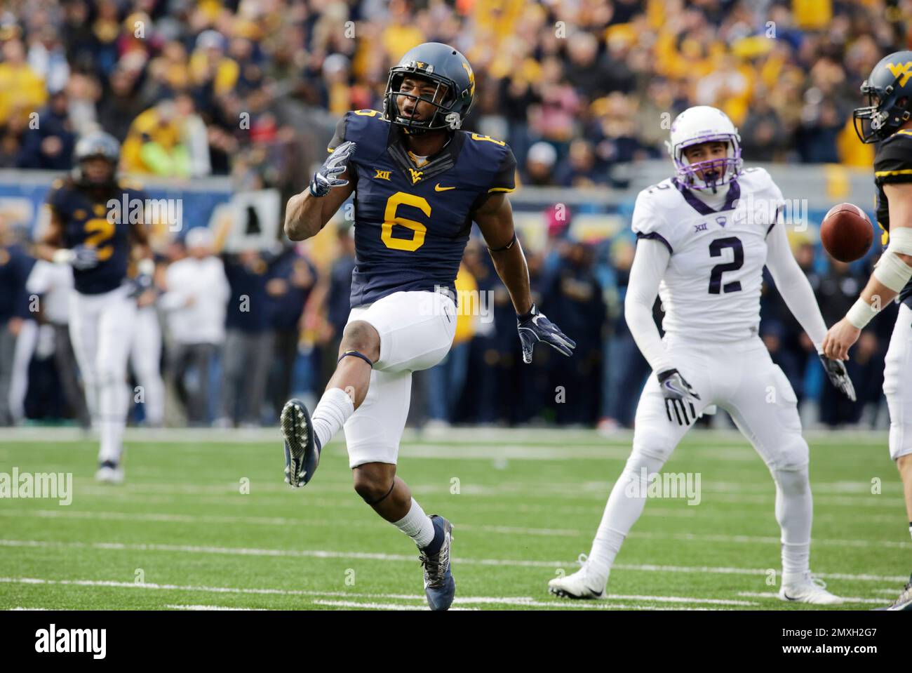 Daikiel shorts hi-res stock photography and images - Alamy