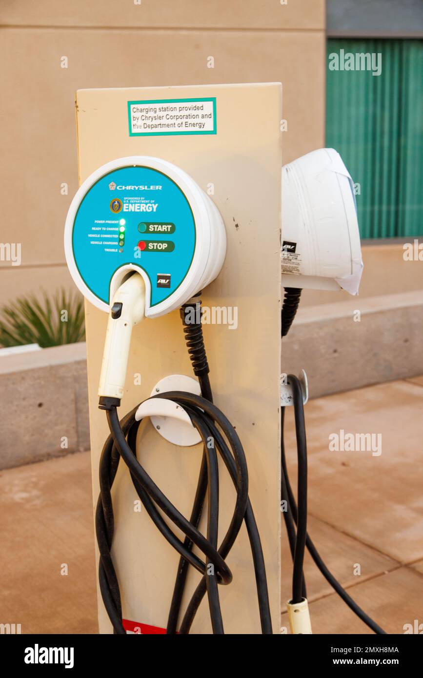 Broken ev charging station hi-res stock photography and images - Alamy