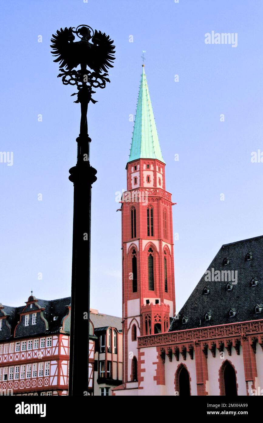 Coat of arms pole hi-res stock photography and images - Alamy