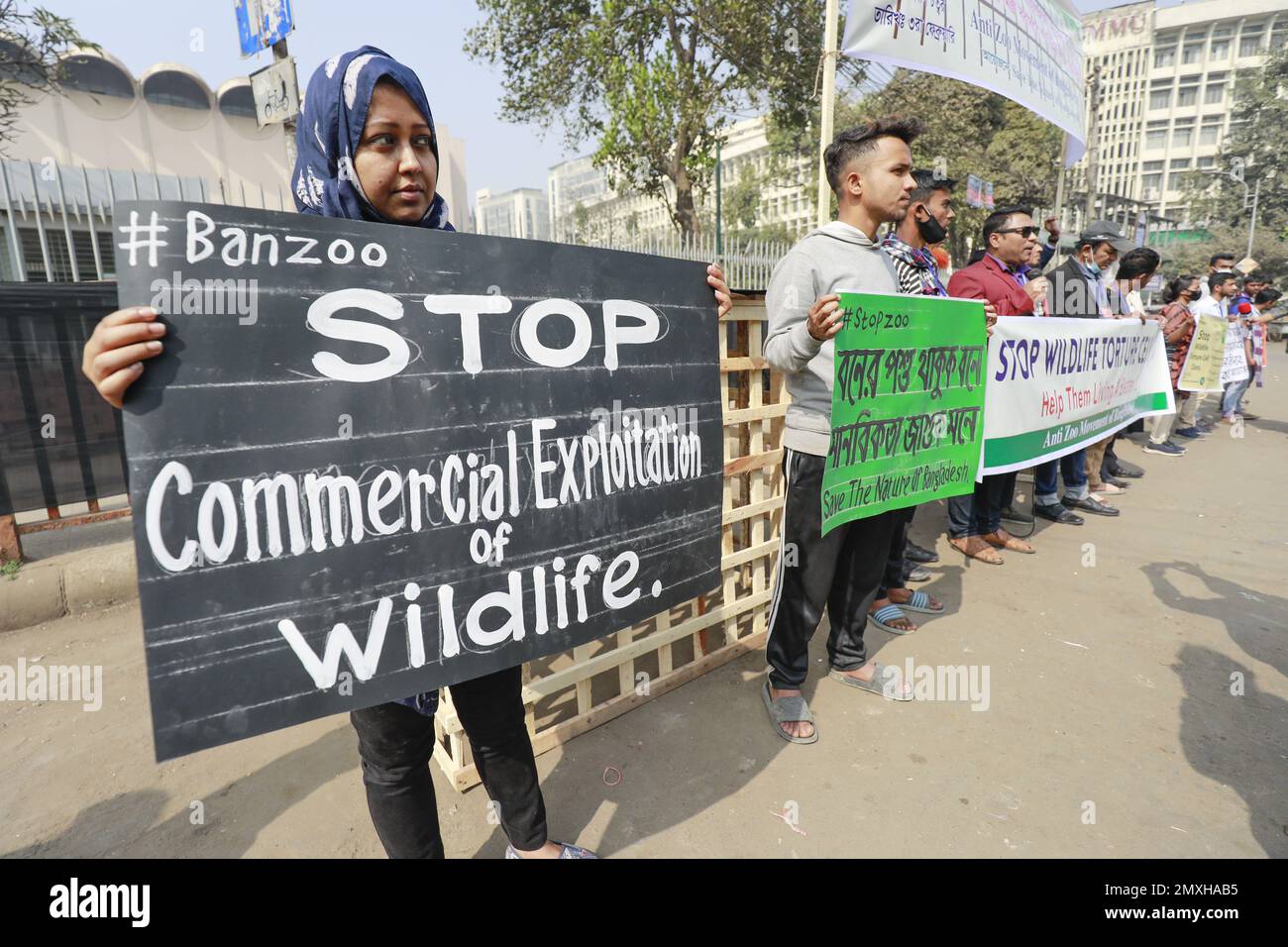 Zoo shutdown hi-res stock photography and images - Alamy