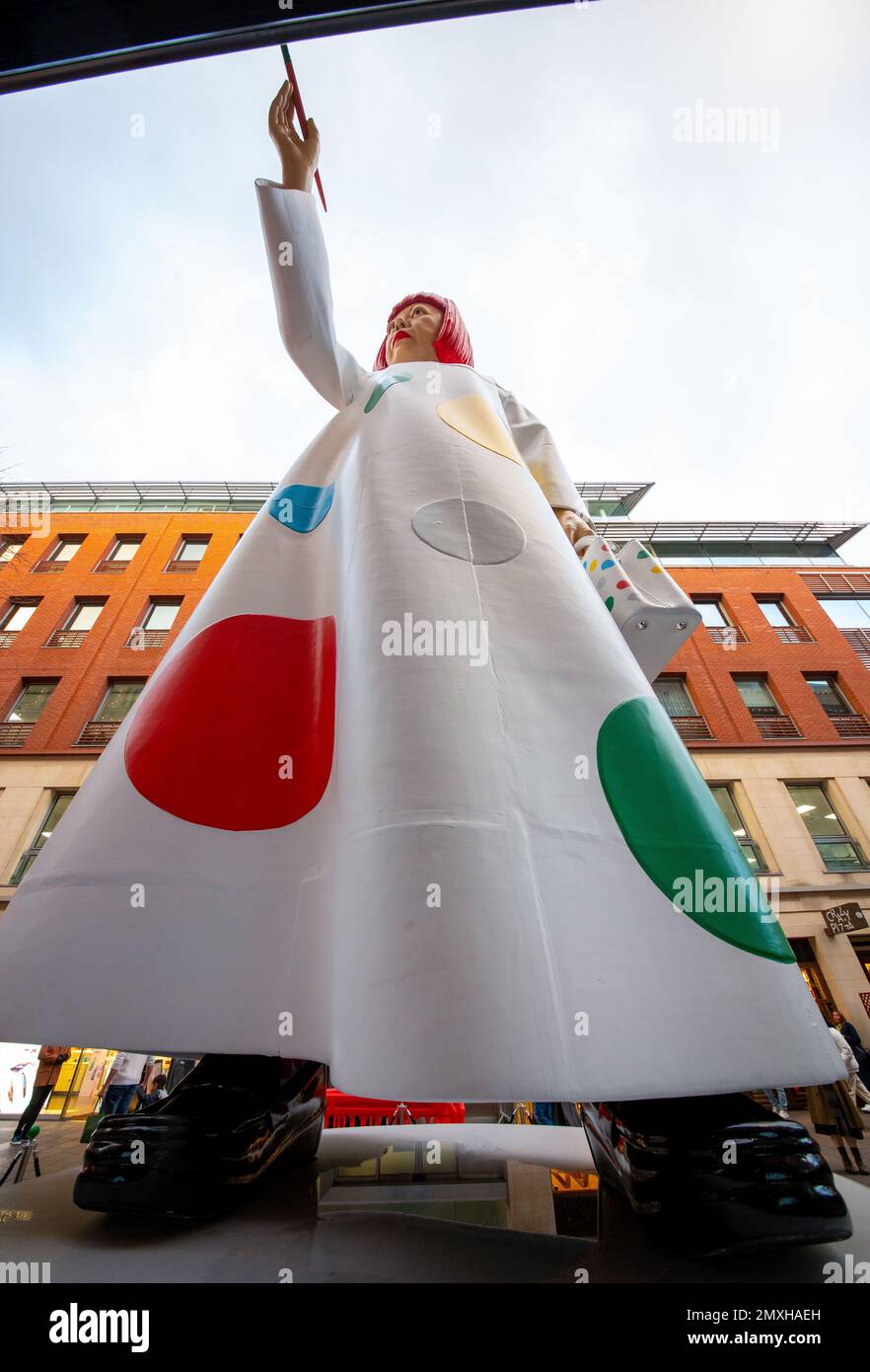 Harrods yayoi kasuma hi-res stock photography and images - Alamy