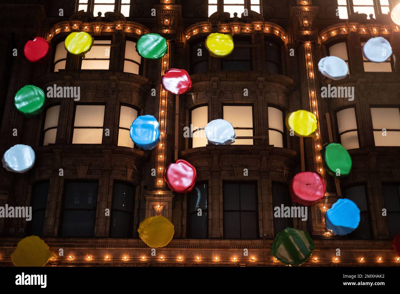 © Jeff Moore - A 50-foot statue of the Japanese artist Yayoi Kasuma ...