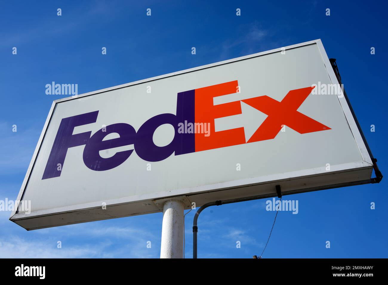 This is the sign outside a FedEx office in Pittsburgh on Thursday, Feb ...