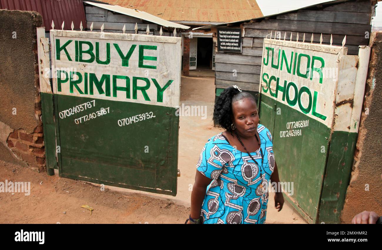 In this photo taken Friday, Oct. 14, 2016, science teacher Barbara ...