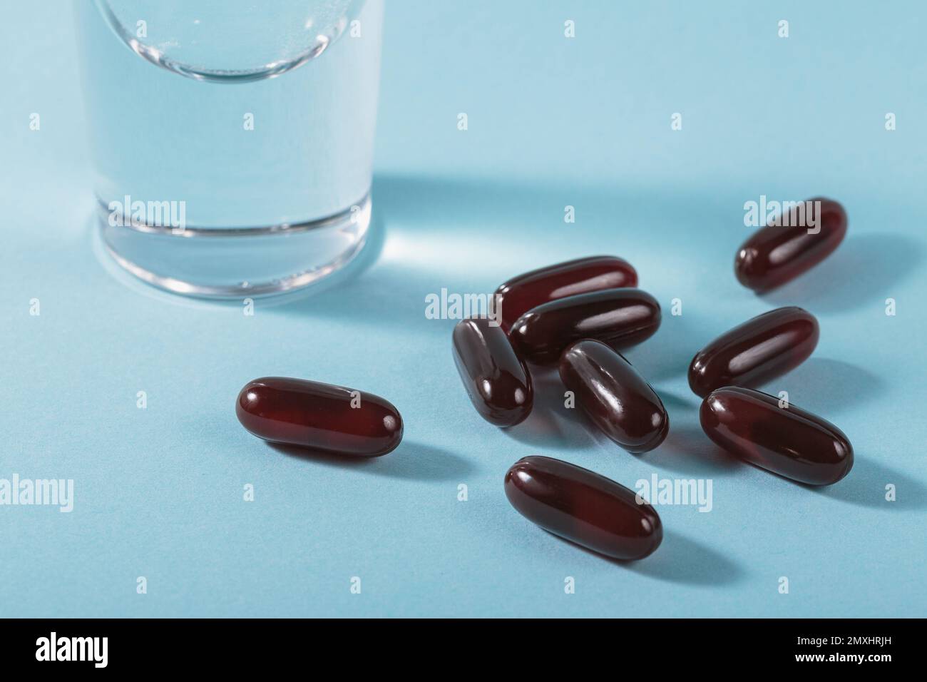 Oil filled capsules of food supplements Stock Photo - Alamy