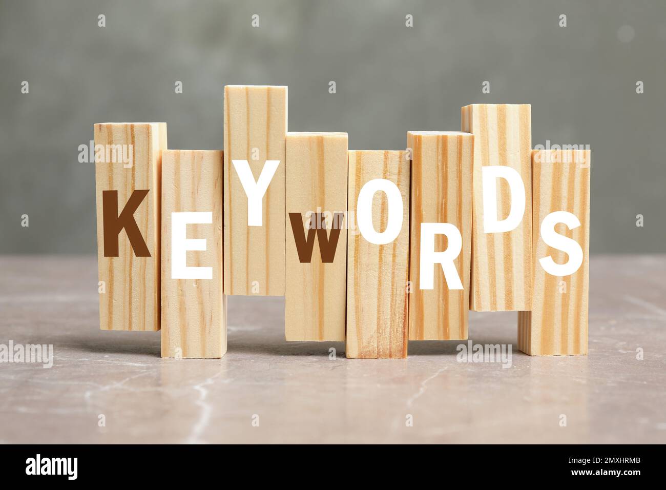 Blocks with word KEYWORDS on marble table Stock Photo - Alamy