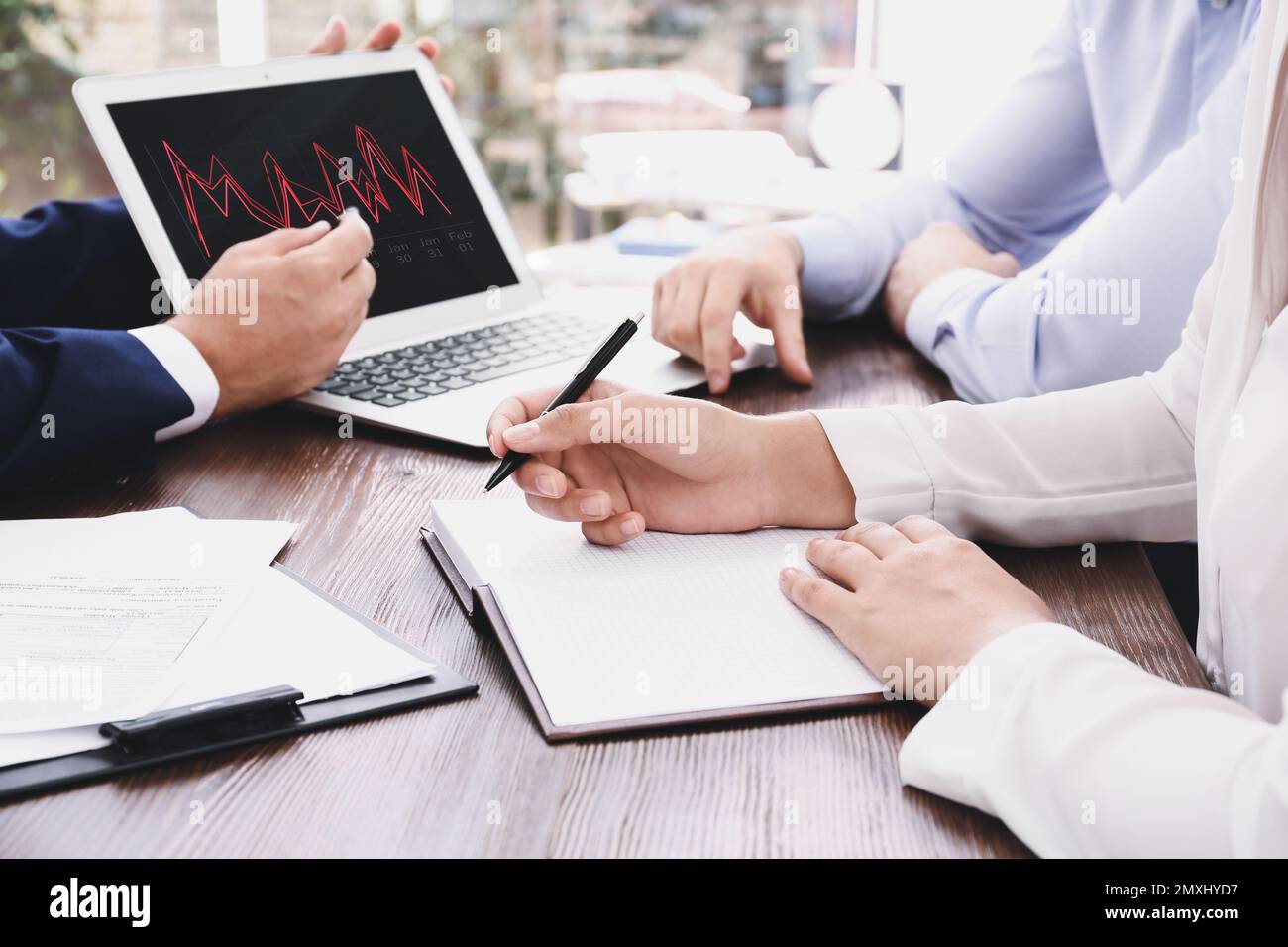 Brokers office hi-res stock photography and images - Alamy