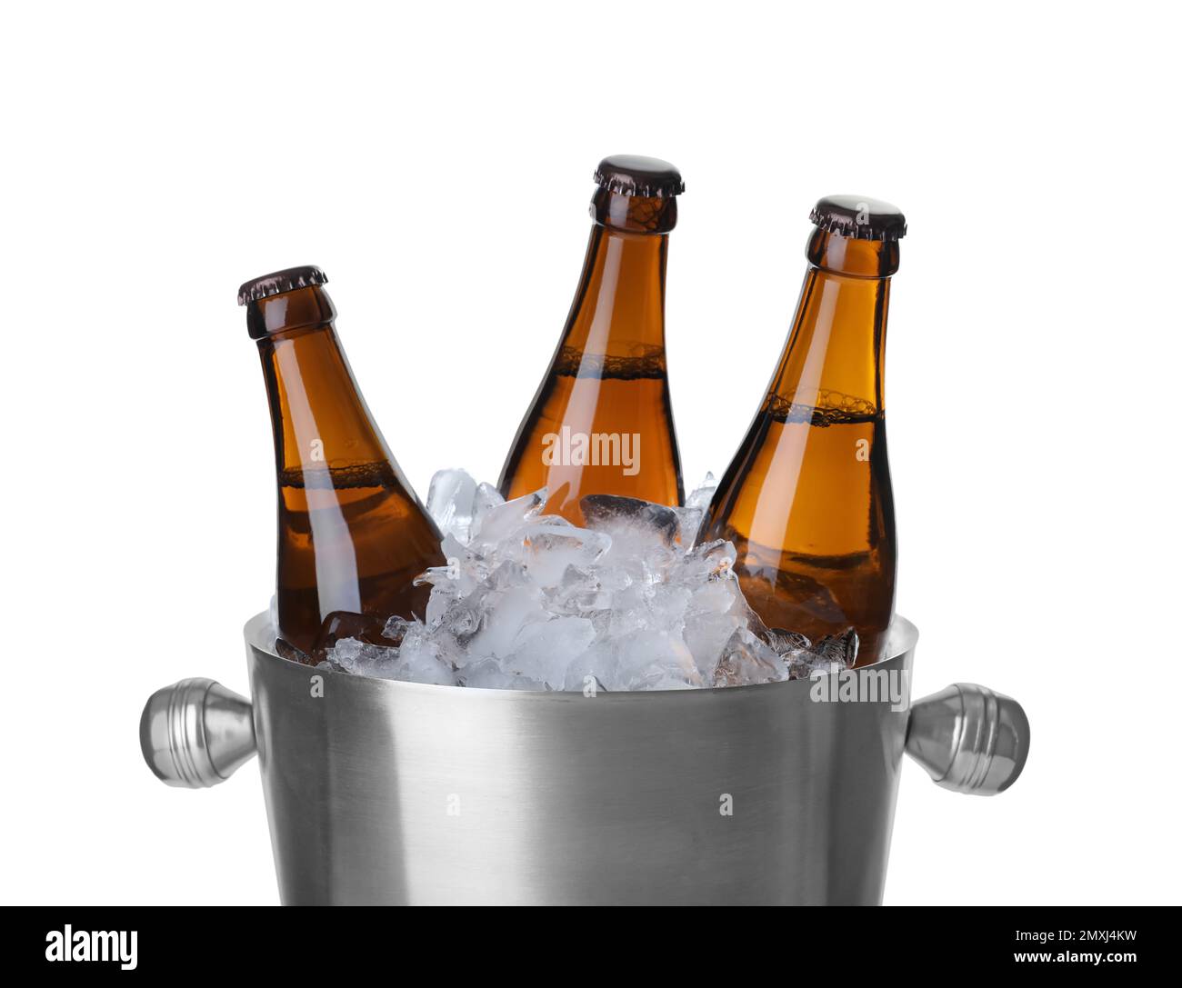Metal bucket with beer and ice cubes isolated on white Stock Photo - Alamy